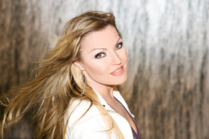 Kristine W Is Lovin’ You – Get Out! Magazine – NYC’s Gay Magazine